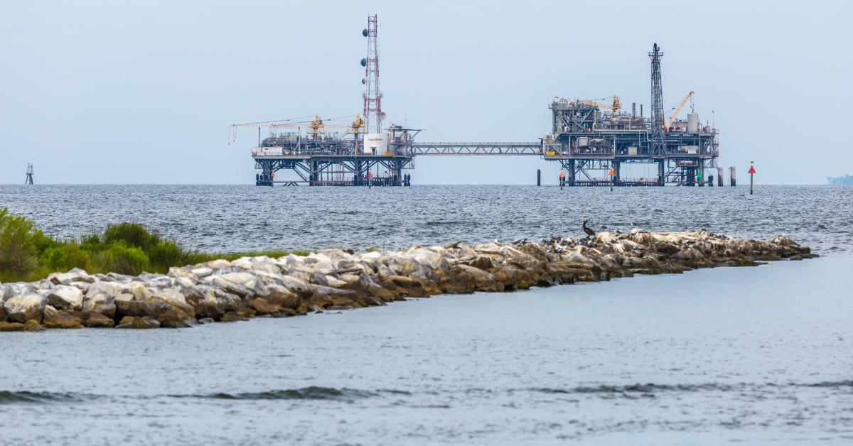 Experts say oil platforms can become marine habitats, but permit reform needed, documentary says ...